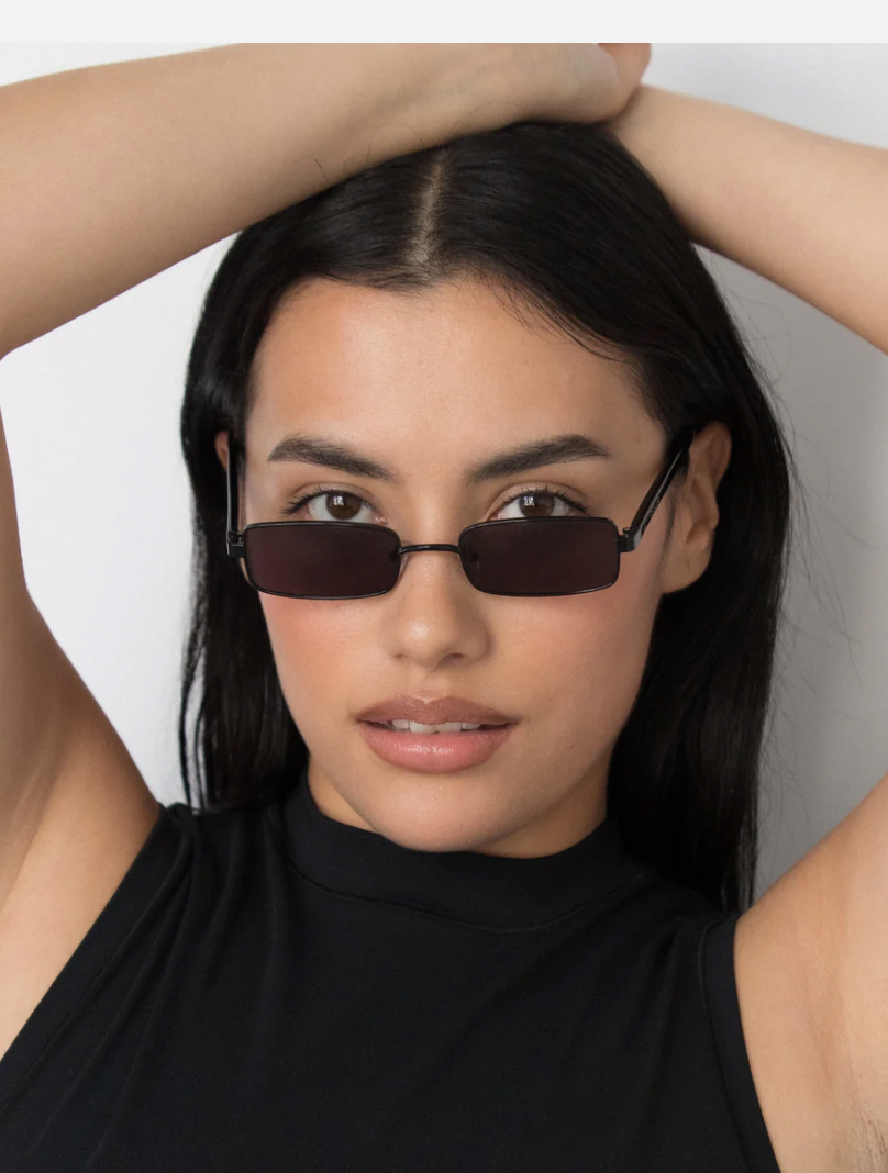 Lu Goldie Nina Sunglasses- Black– HyperLuxe Activewear